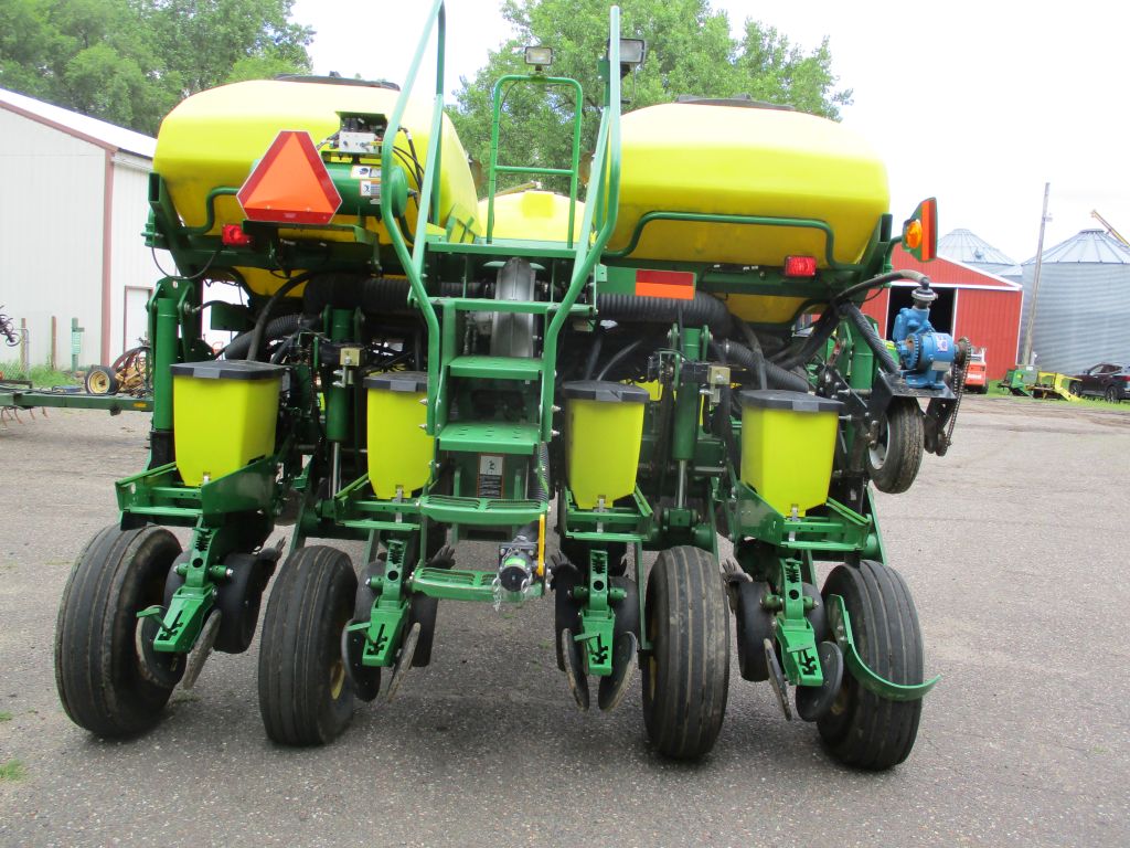 MARVIN SCHROEDER ESTATE | Houghton Auctions